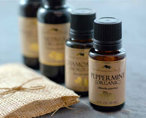 Tips Mengenali Minyak Esensial Berkualitas – Marun Spa Aromaterapi