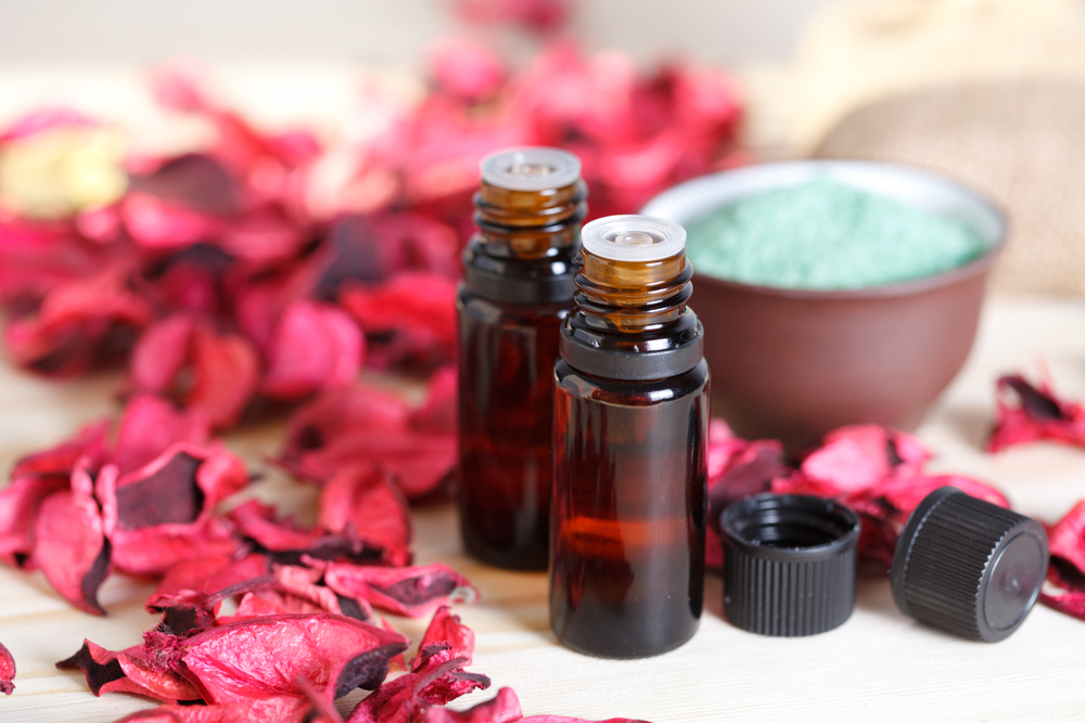 Fakta Tentang Essential Oil – Marun Spa Aromaterapi